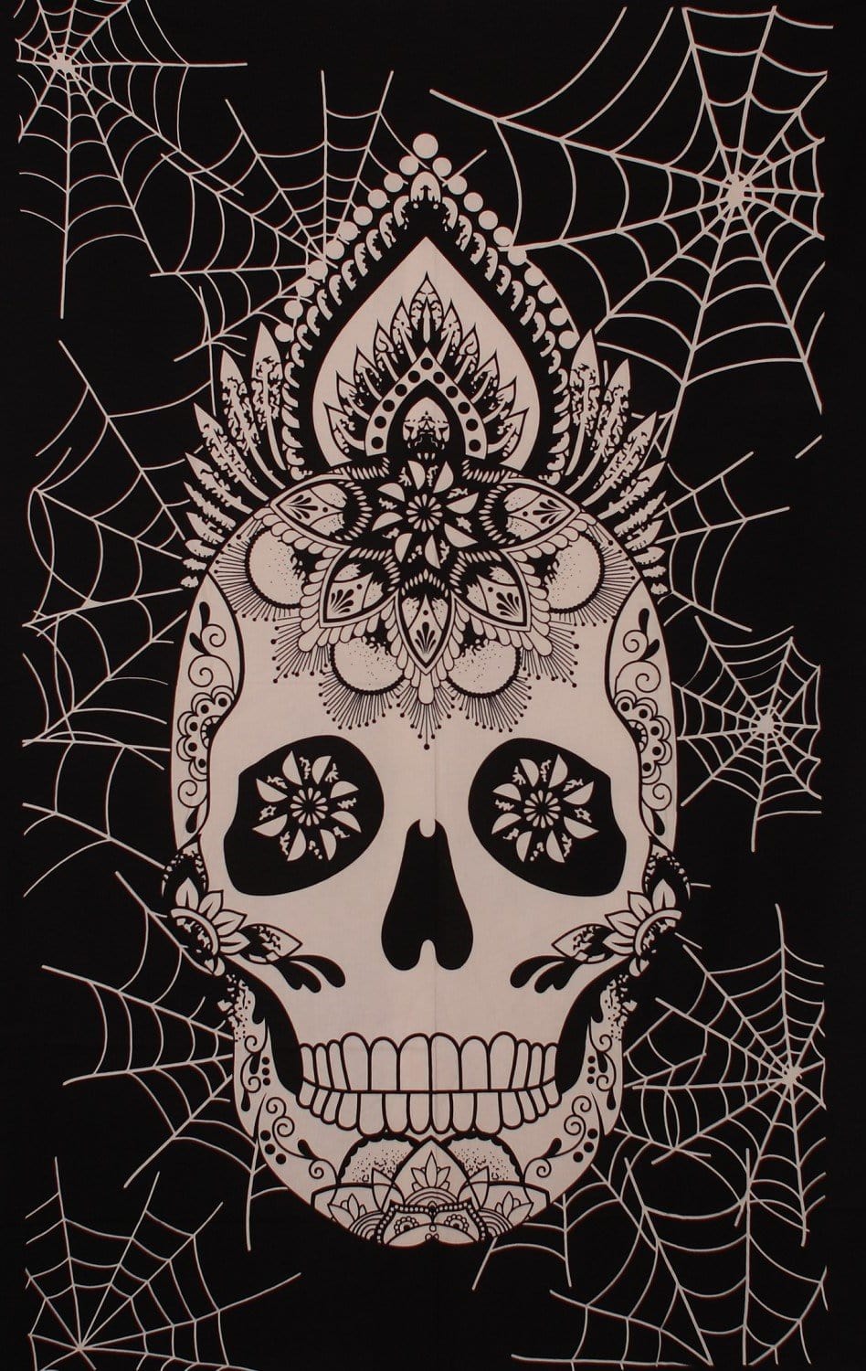 Web Skull - Black and White - Tapestry – TrippyStore